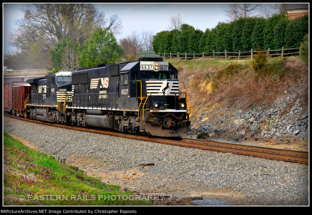 NS SD60 6637 leads 337